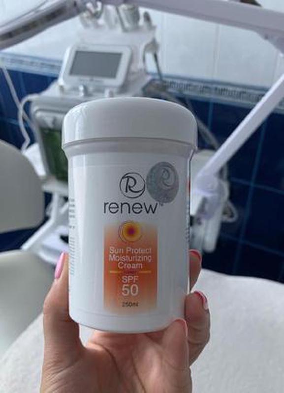 Зволожуючий, сонцезахисний крем spf-50,renew — цена 420 грн в каталоге ...