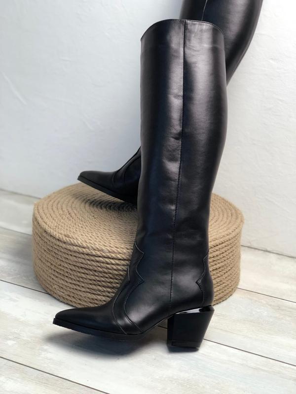 Чоботи казакі шкіряні на підборах 6 см — ціна 3795 грн у каталозі