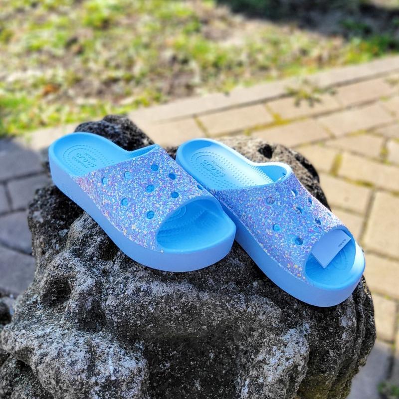 Шлепки слайды crocs classic platform glitter slide, оригинал — цена ...