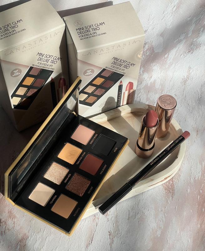 Anastasia soft glam palette store
