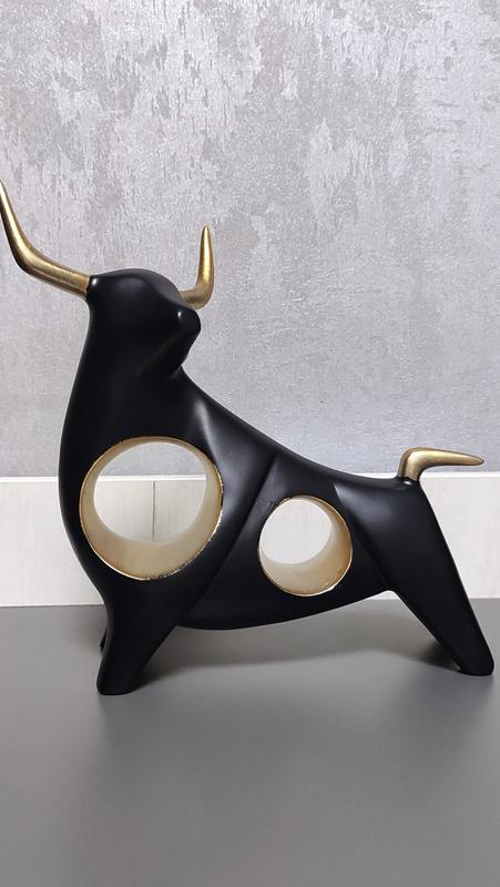Скульптура бика зі смоли абстрактна модель — ціна 1000 грн у каталозі Статуетки Купити товари