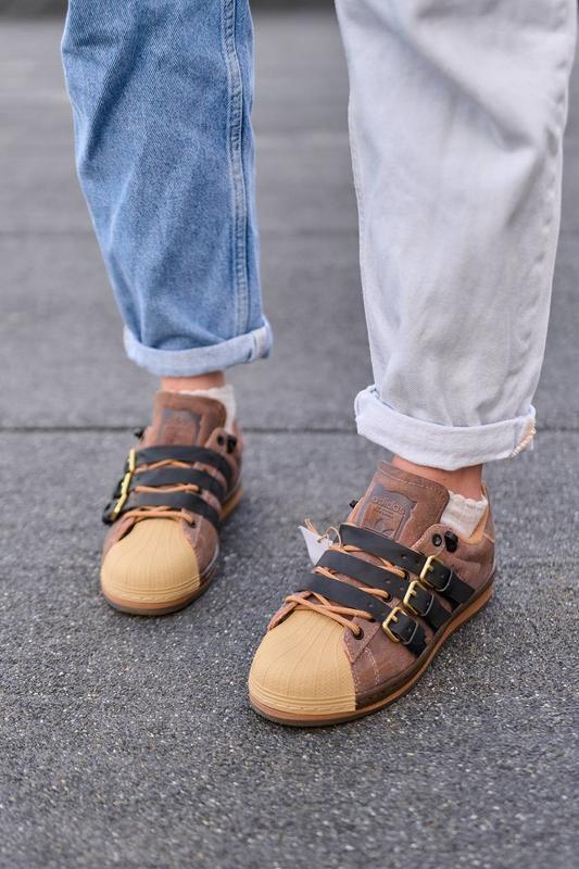 Кросівки адідас adidas adidas superstar rabbit hole — ціна 2699 грн у ...