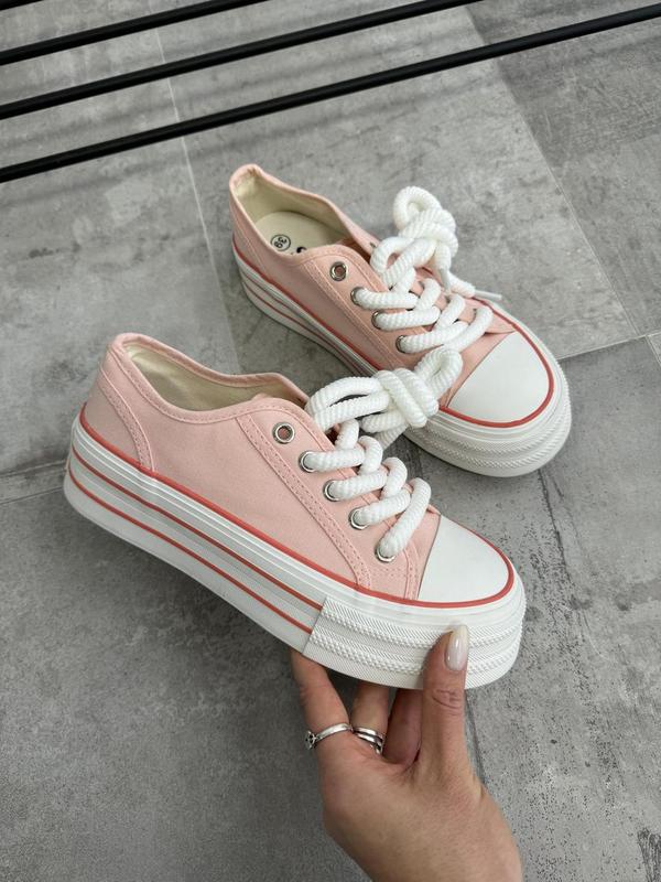 Ніжно рожеві текстильні кеди — ціна 1150 грн у каталозі Кросівки Купити жіночі речі за доступною