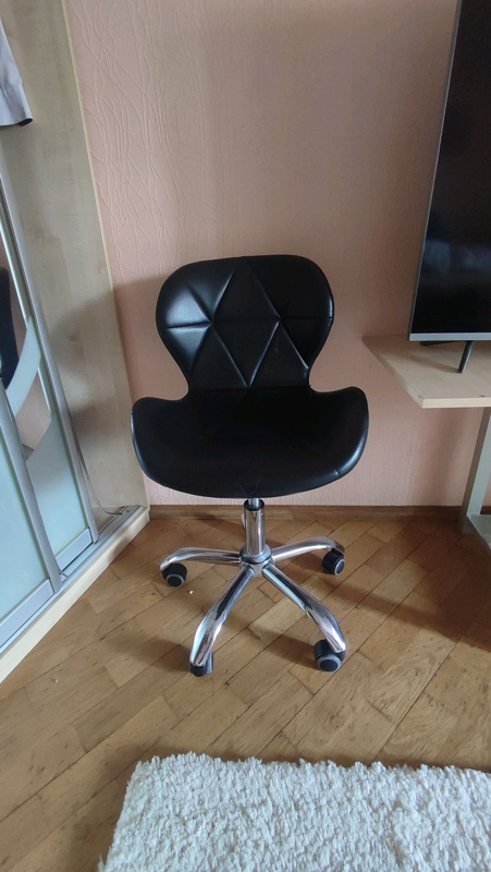 Кресло стул — ціна 2000 грн у каталозі Стільці Купити товари для дому та побуту за доступною