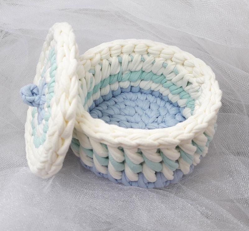 Вязаний плетений кошик для зберігання речей — ціна 370 грн у каталозі Коробки для зберігання