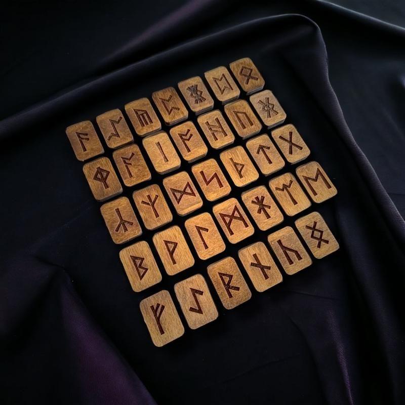 Нортумбрийские руны 34 руны — цена 550 грн в каталоге Сувениры Купить товары для дома и быта