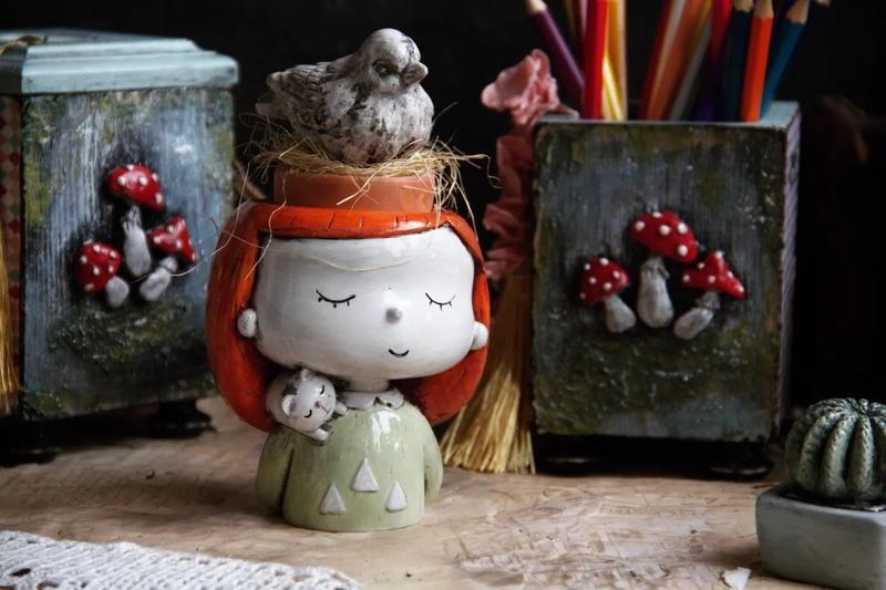 Кашпо дівчинка — ціна 300 грн у каталозі Кашпо Купити товари для дому та побуту за доступною