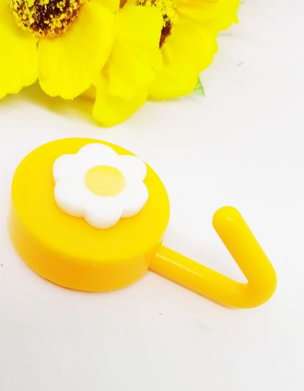 Крючок самоклеющийся детский — цена 23 грн в каталоге Вешалки Купить товары для дома и быта по