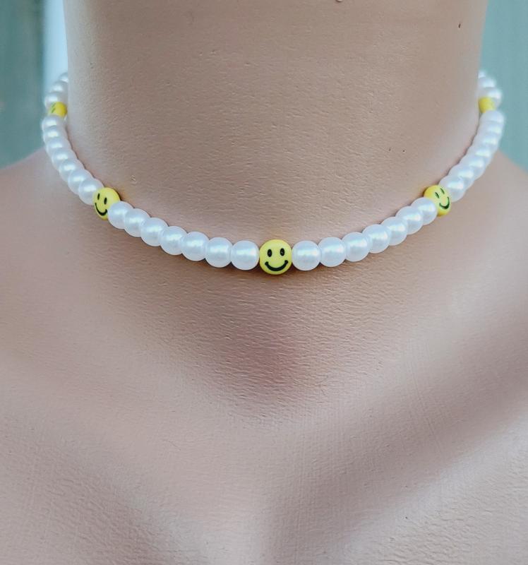 Чокер зі смайликами⚪☺️⚪ — ціна 65 грн у каталозі Чокери Купити аксесуари за доступною ціною на