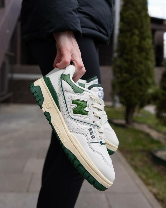 Жіночі кросівки new balance 550 white green — ціна 2250 грн у каталозі ...