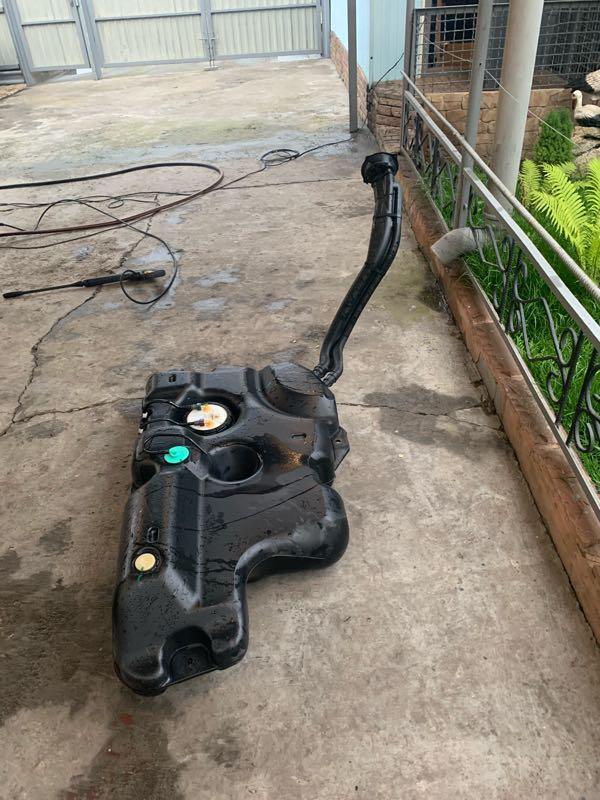 Паливний бак renault dacia logan рено логан — цена 1000 грн в каталоге ...