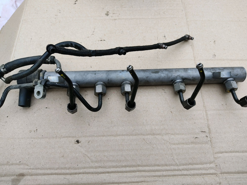 A6400701295 mercedes w245 w169 b200 b180 паливна рампа 2.0 cdi — ціна ...