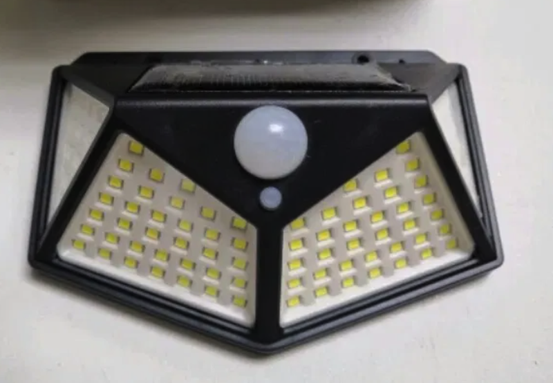 Led світильник вуличний із датчиком руху та освітлення 100 Led — ціна 200 грн у каталозі