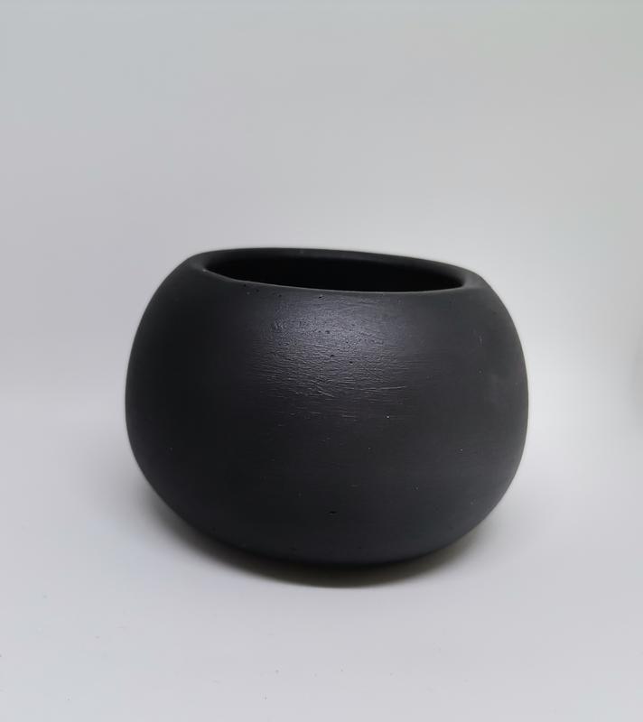 Кашпо сфера — ціна 75 грн у каталозі Кашпо Купити товари для дому та