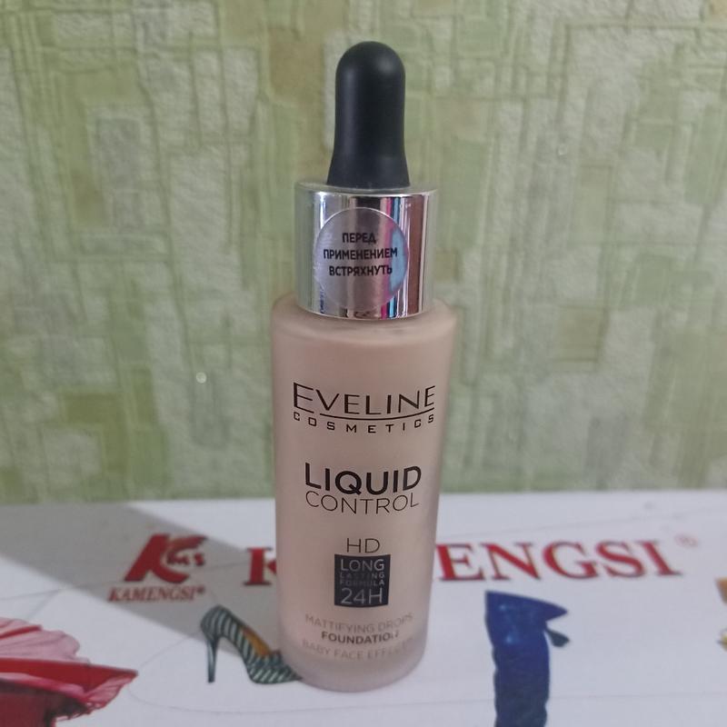 Тональна основа eveline cosmetics liquid control hd mattifying drops ...