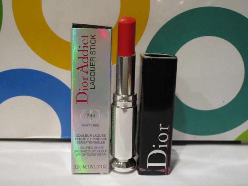 Dior помада диор — цена 750 грн в каталоге Помада для губ Купить товары ...
