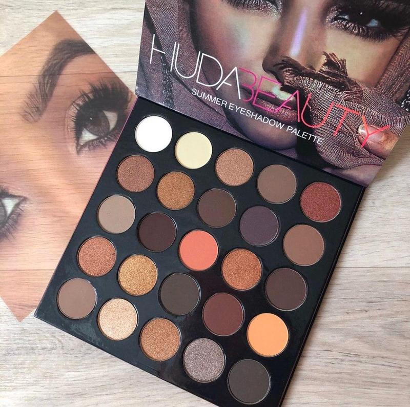 Палетка теней huda beauty — цена 199 грн в каталоге Тени для век Купить ...