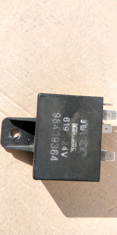 98439364 реле Iveco — ціна 600 грн у каталозі Обладнання для бізнесу Купити товари для