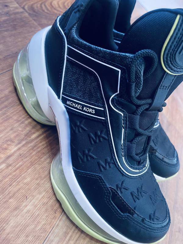 Michael Michael Kors — ціна 2000 грн у каталозі Кросівки Купити жіночі речі за доступною ціною