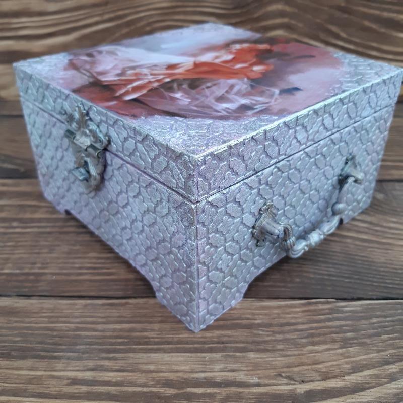 Шкатулка для украшений балярина — цена 800 грн в каталоге Шкатулки