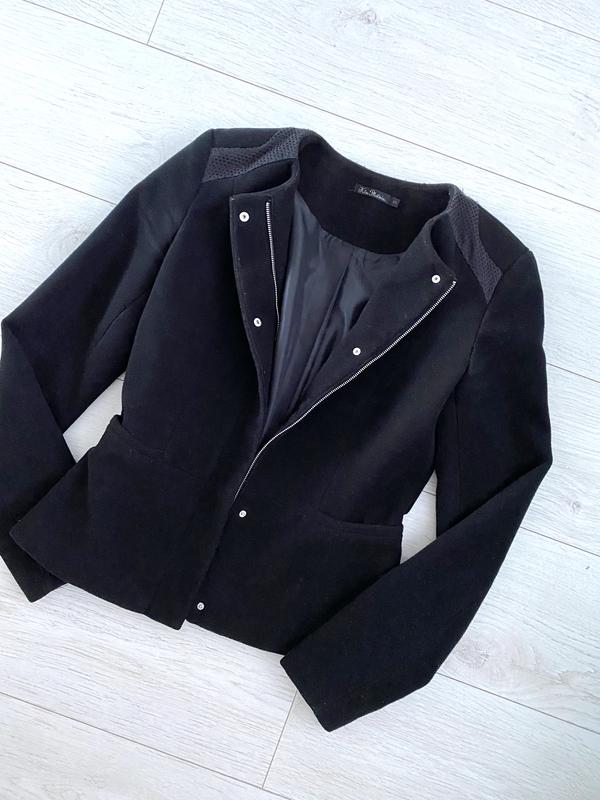 Коротке пальто — ціна 110 грн у каталозі Пальто Купити жіночі речі за доступною ціною на Шафі