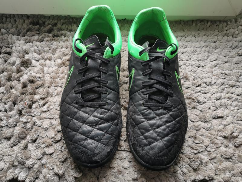 Сороконожки nike tiempo черно салатовые — цена 300 грн в каталоге Бутсы ...