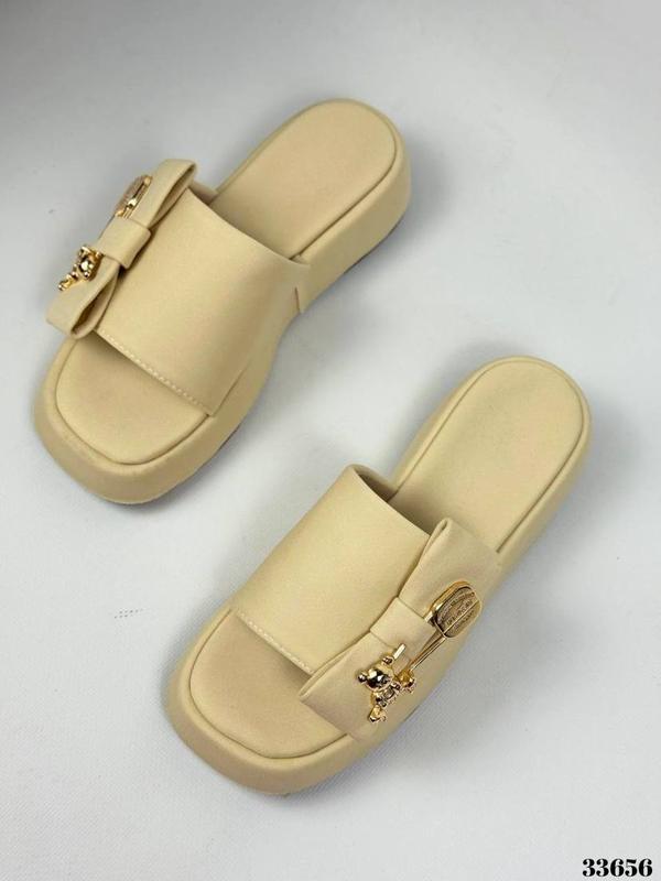 Шльопанці з ведмедиком — ціна 1100 грн у каталозі Шльопанці Купити жіночі речі за доступною