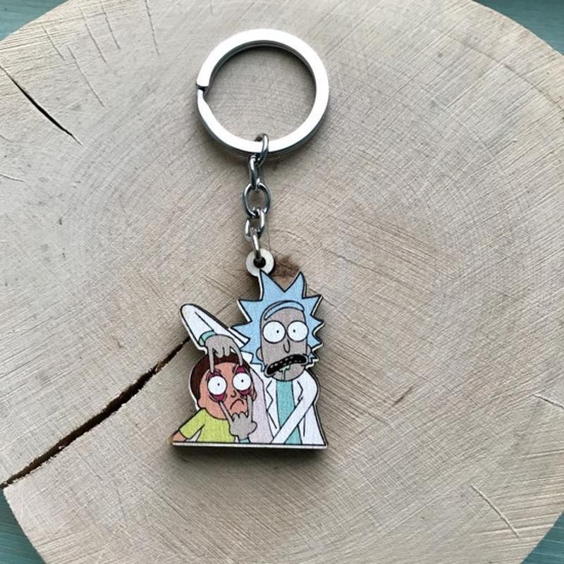 Деревянный брелок рик и морти — цена 80 грн в каталоге Брелоки Купить товары для дома и быта