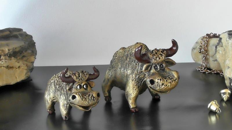 Статуетка бика і бичка сувенір — ціна 195 грн у каталозі Статуетки Купити товари для дому та