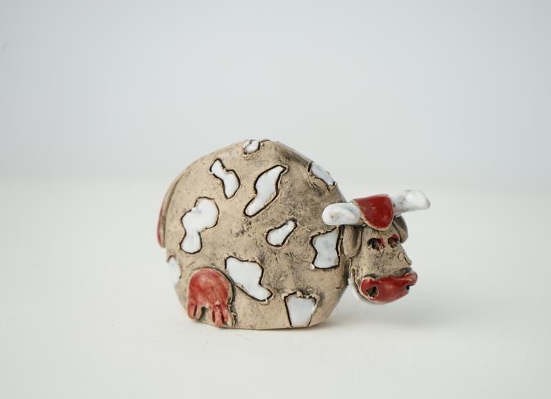 Интерьерная статуэтка корова фигурка в виде коровы — цена 115 грн в каталоге Статуэтки Купить