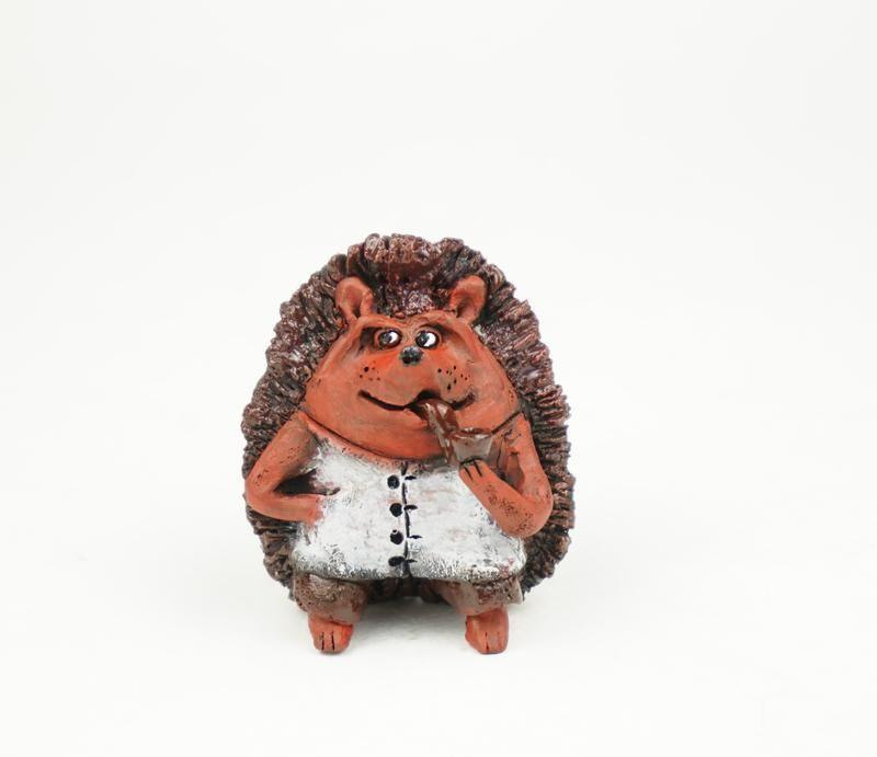 Керамическая фигурка в виде ежа Figurine Hedgehog — цена 253 грн в каталоге Статуэтки Купить