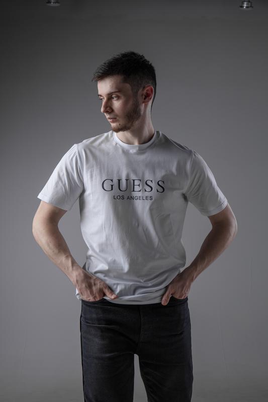 Чоловіча футболка преміум якості в стилі Guess — ціна 730 грн у каталозі Футболки Купити