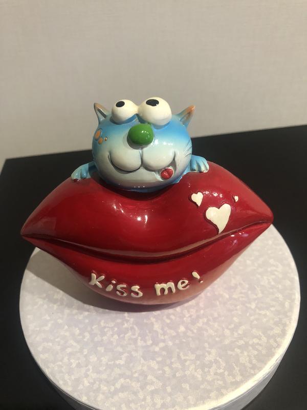 Статуетка скарбничка любимчика котика — цена 200 грн в каталоге Статуэтки Купить товары для