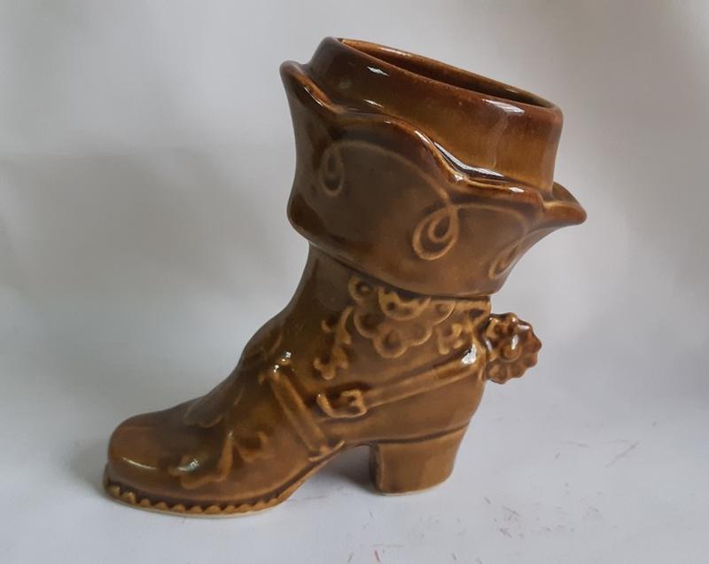 Статуетка вазочка кераміка чобіток — ціна 260 грн у каталозі Статуетки Купити товари для дому та