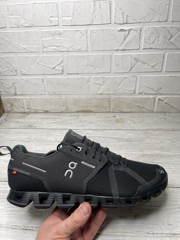 Круті чорні кросівки qn on cloud waterproof swiss — ціна 2990 грн у ...