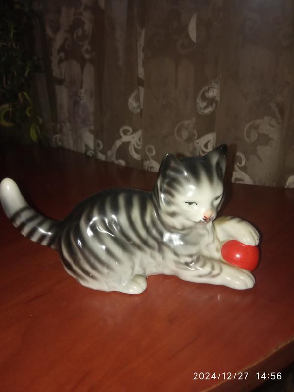 Фарфоровая статуэтка винтаж без клейма — цена 350 грн в каталоге Статуэтки Купить товары для