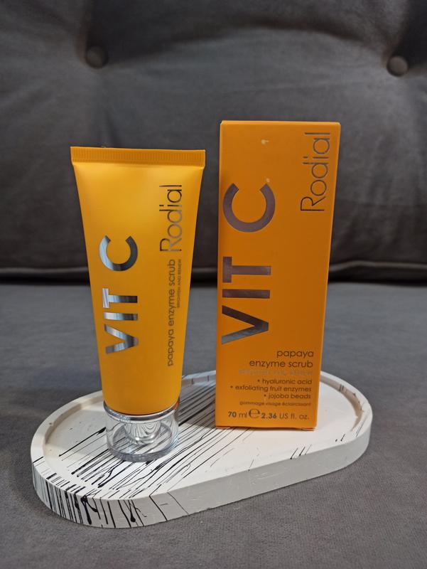 c rodial vitamin c papaya enzyme scrub 70 Rodial 950
