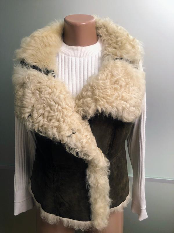 Жіночий жилет 100 лайкова шкіра натуральне хутро овчина — ціна 800 грн у каталозі Дублянки