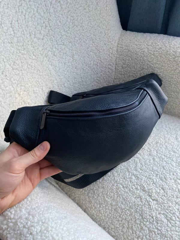 Шкіряна бананка чоловіча сумка на грудь мужская кожаная слінг — ціна 650 грн у каталозі