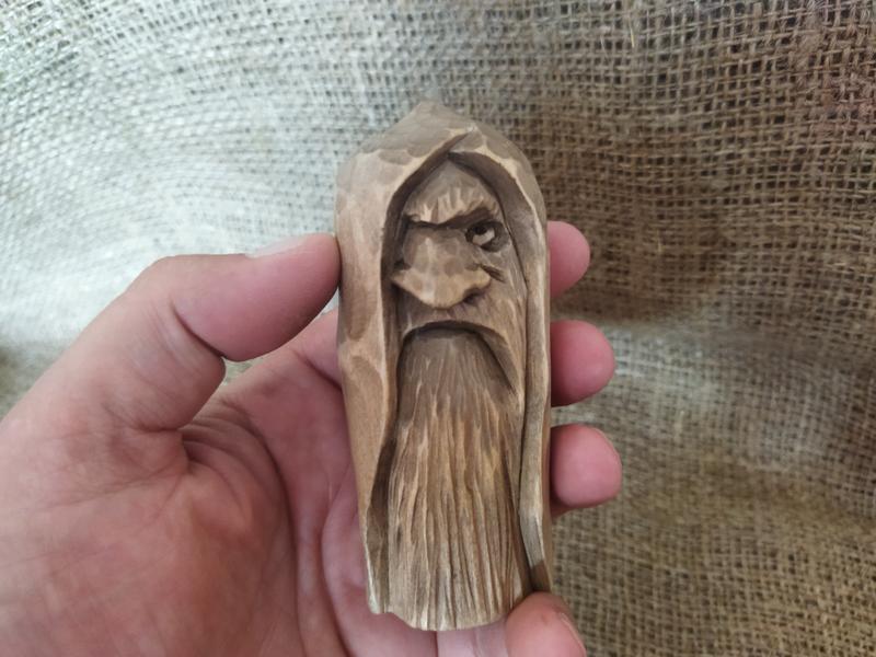 Статуэтка бога одина из дерева ручной работы — цена 350 грн в каталоге Статуэтки Купить товары