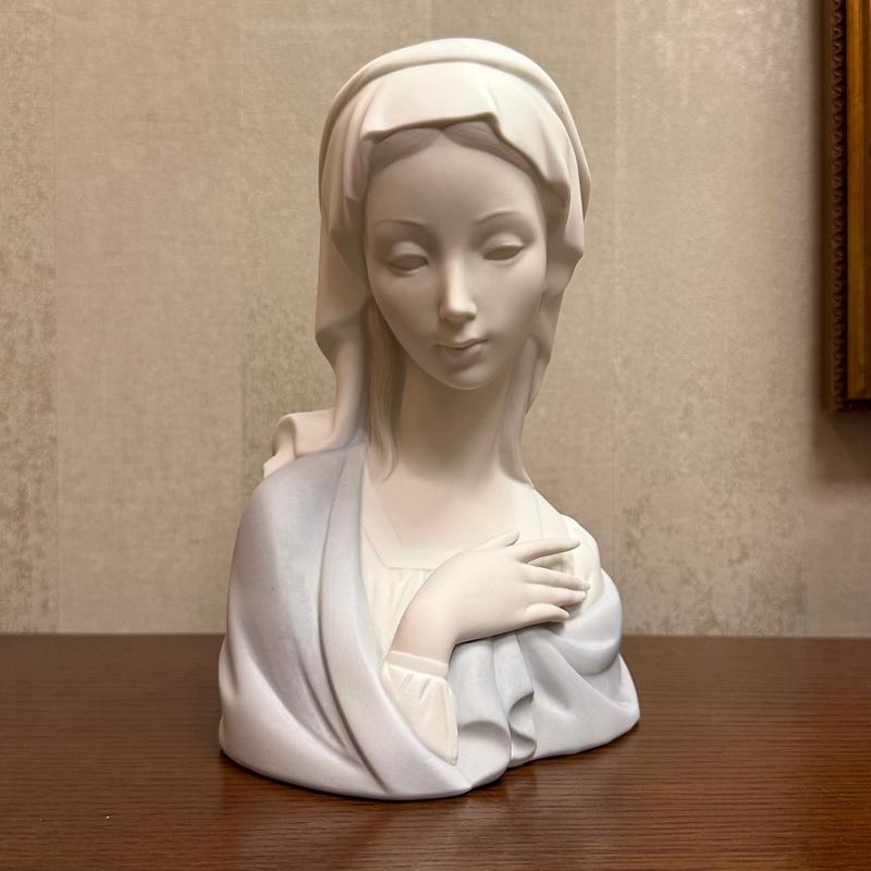 Фарфоровая статуэтка Lladro «бюст мадонны матовая отделка — цена 6000 грн в каталоге