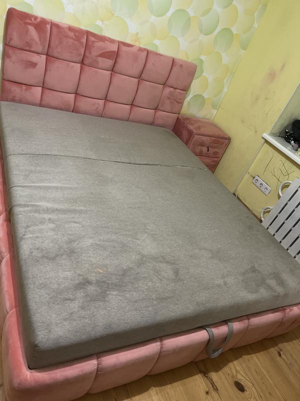 Ліжко та комод — ціна 6800 грн у каталозі Ліжка Купити товари для дому та побуту за доступною