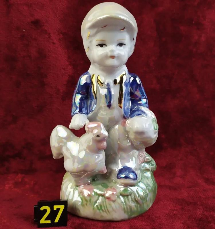 Порцелянова статуетка — ціна 220 грн у каталозі Статуетки Купити товари для дому та побуту за