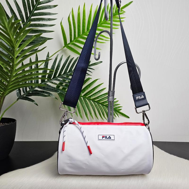 Красива сумочка Fila — ціна 990 грн у каталозі Сумки Купити аксесуари за доступною ціною на Шафі