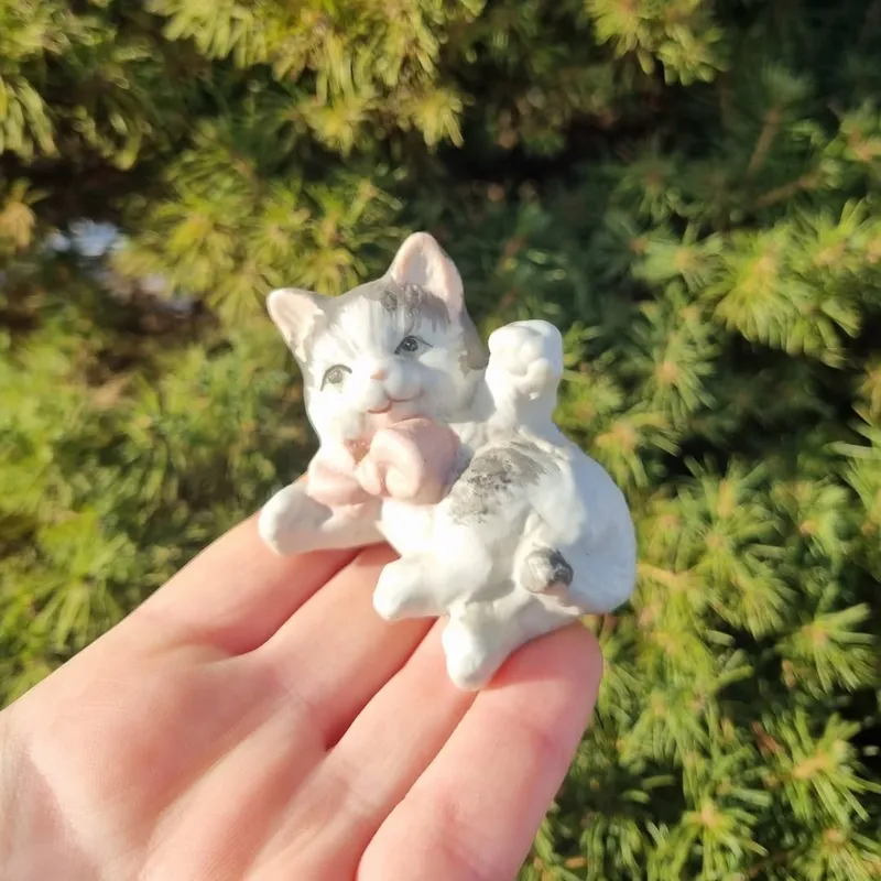 Милий котик мініатюрна статуетка з бісквітної порцеляни німеччина — ціна 230 грн у каталозі