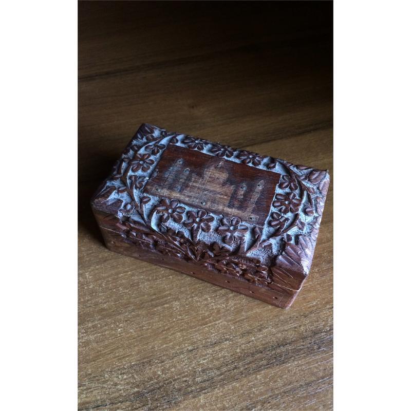 Деревʼяна шкатулка — цена 90 грн в каталоге Шкатулки Купить товары для дома и быта по доступной