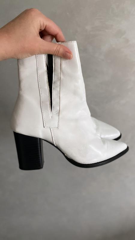 Ботильйони — ціна 300 грн у каталозі Ботильйони Купити жіночі речі за доступною ціною на Шафі