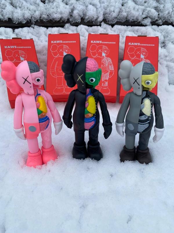 Фігурки Kaws — цена 769 грн в каталоге Статуэтки Купить товары для дома и быта по доступной цене
