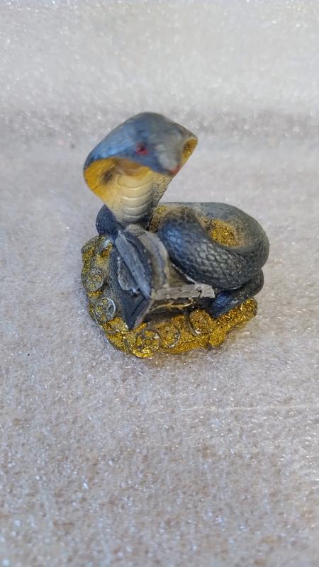 Фігурка декоративна змія статуетка — ціна 55 грн у каталозі Статуетки Купити товари для дому та