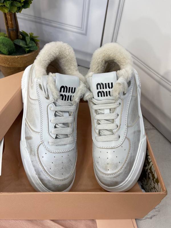 Кросівки Miu Miu — ціна 6600 грн у каталозі Кросівки Купити жіночі речі